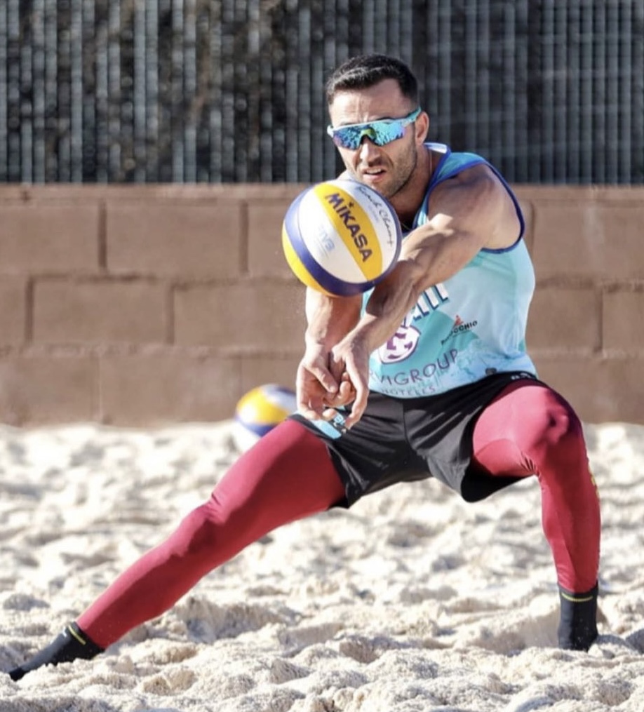 SERVIGROUP PONIENTE BENIDORM EMPIEZA LA LIGA LIDER